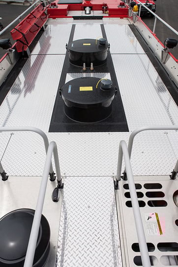 ARFF Trucks vs. Municipal Trucks – Why are airport fire trucks different?